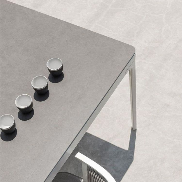 7 Modern Outdoor Ceramic Tables