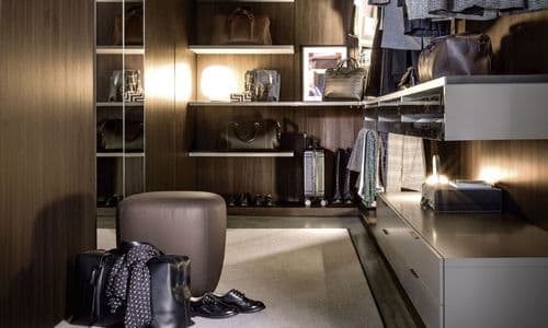 How to Turn a Small Room into a Walk-In Wardrobe?