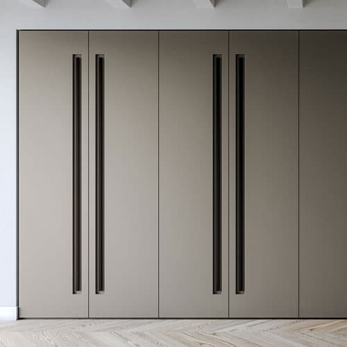 How to Incorporate High-End Materials into Your Luxury Wardrobe Design