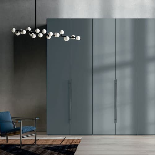 The Use of Colour and Texture in Luxury Wardrobe Design