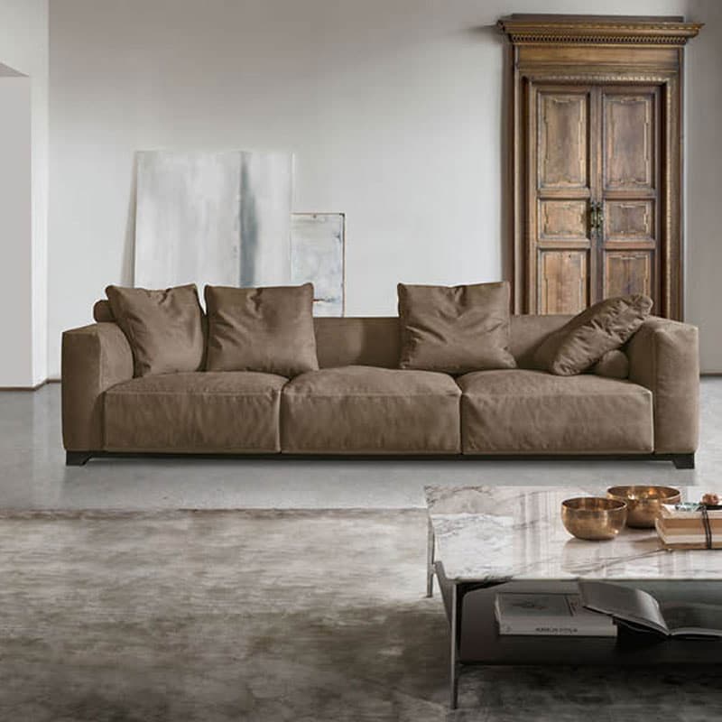 Tailor Sofa | Alivar | FCI London