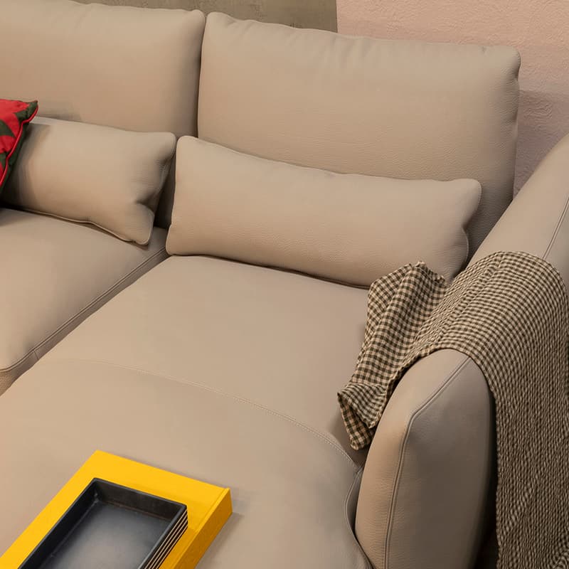 Clift Sofa | Cierre | FCI London