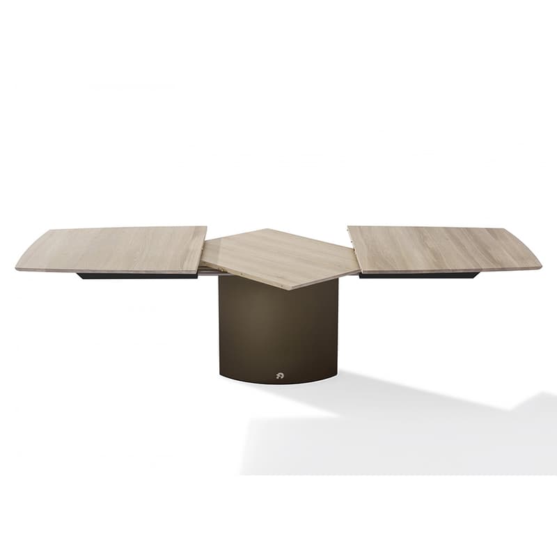 Adler Dining Table | Draenert | FCI London