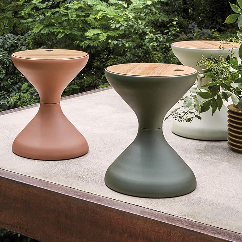 Bells Outdoor Side Table | Gloster | FCI London