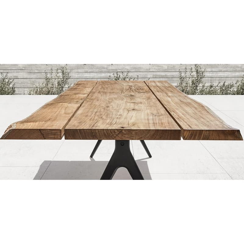 Raw Outdoor Table | Gloster | FCI London