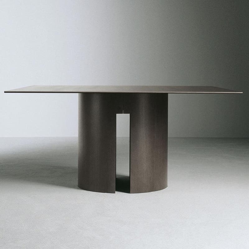 Gong Dining Table | Meridiani | FCI London