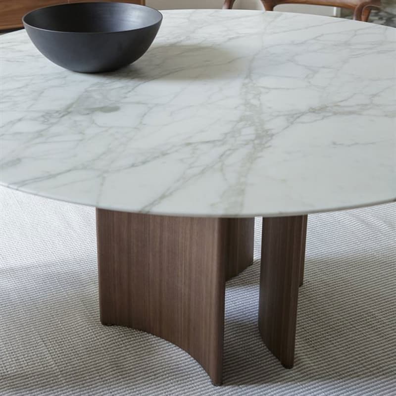 Alan Dining Table | Porada | FCI London