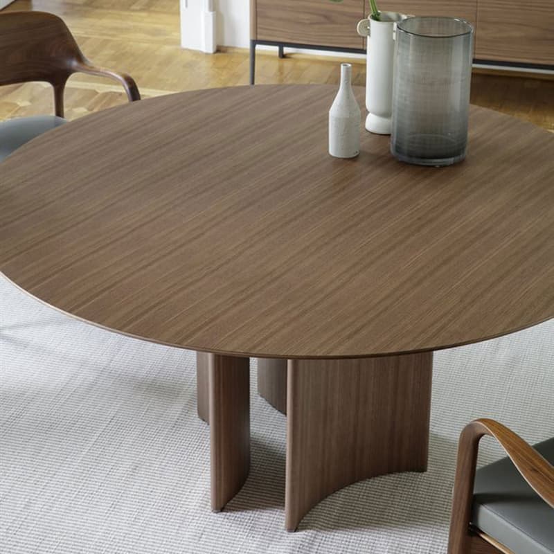 Alan Dining Table | Porada | FCI London