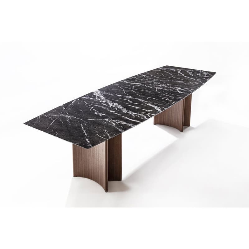 Alan Dining Table | Porada | FCI London