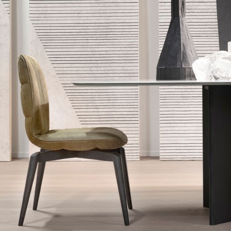 20 Matching Dining Chairs and Bar Stools for Modern Homes