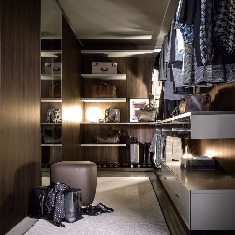 How to Turn a Small Room into a Walk-In Wardrobe?