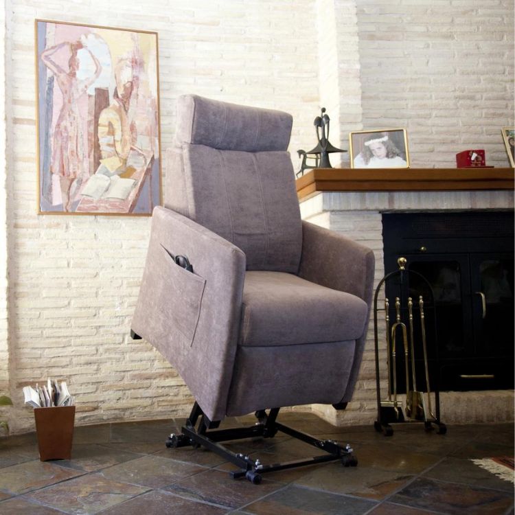 7 Best Recliners of 2022 (According to Interior Designers)