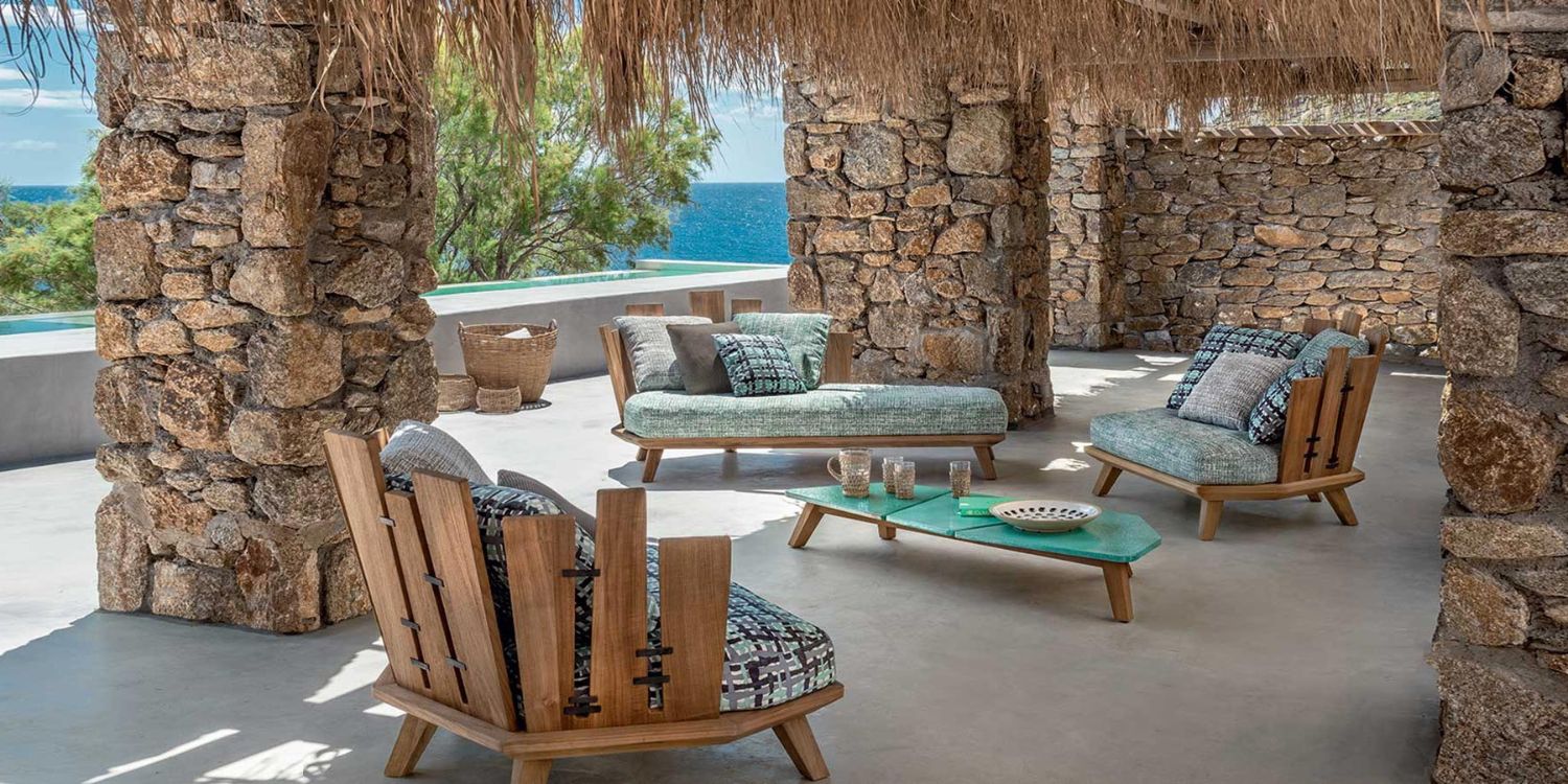 What Is The Best Type Of Outdoor Chair To Sit In All Day?