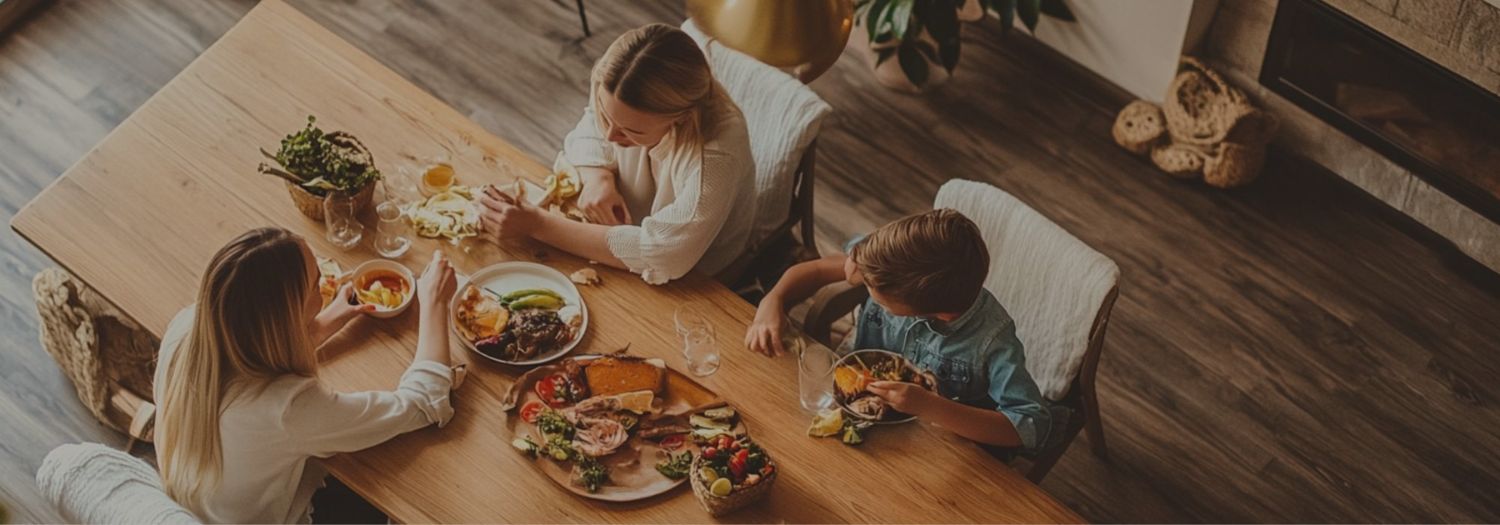 How to Choose the Perfect Oak Dining Table for Your Home
