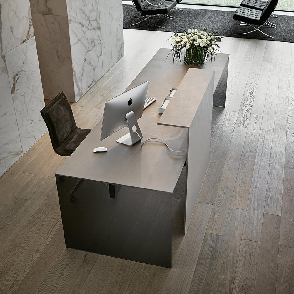 Air Modesty Office Desk | Gallotti & Radice | FCI London