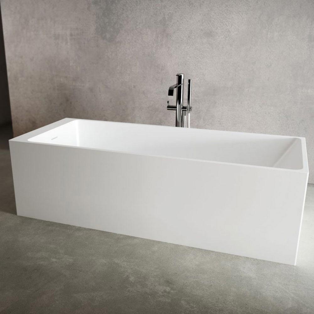 Square Bathtub by Idea Group