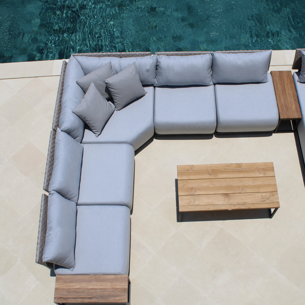 Windsor Centre Outdoor Sofa | Skyline Design | FCI London